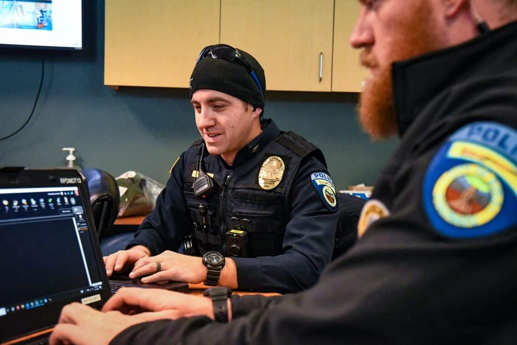 Rifle Police Department hosts ‘Coffee with a Cop’ event ...